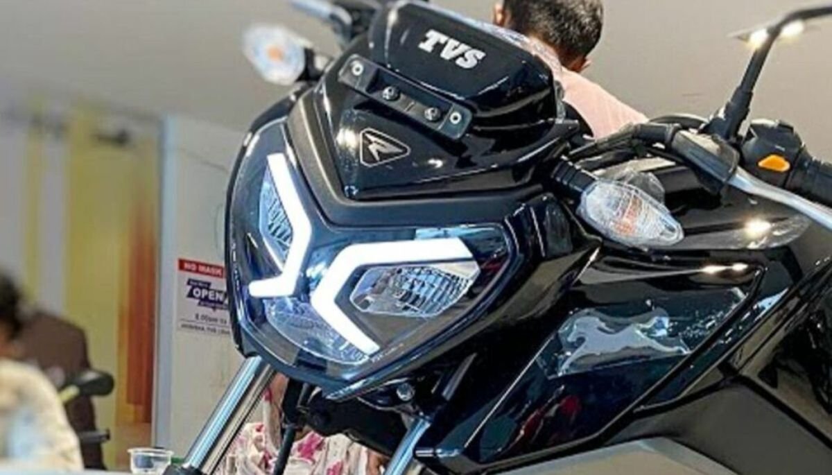 TVS Raider Mileage: स्पोर्टी लुक के साथ माइलेज से ढा रही कहर